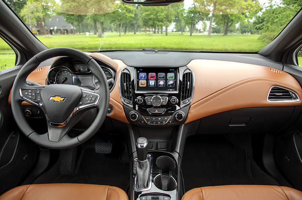 2017 Chevy Cruze Hatchback Interior