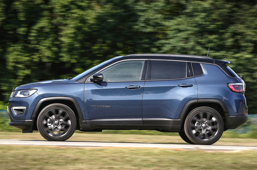 Jeep Compass facelift to be shown next month; India launch early 2021 ...
