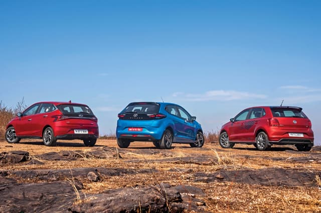 Nissan Magnite vs Maruti Vitara Brezza comparison - Introduction ...