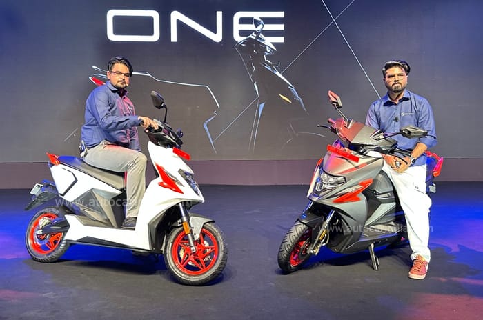 Simple One electric scooter price, battery, range, features, rivals ...