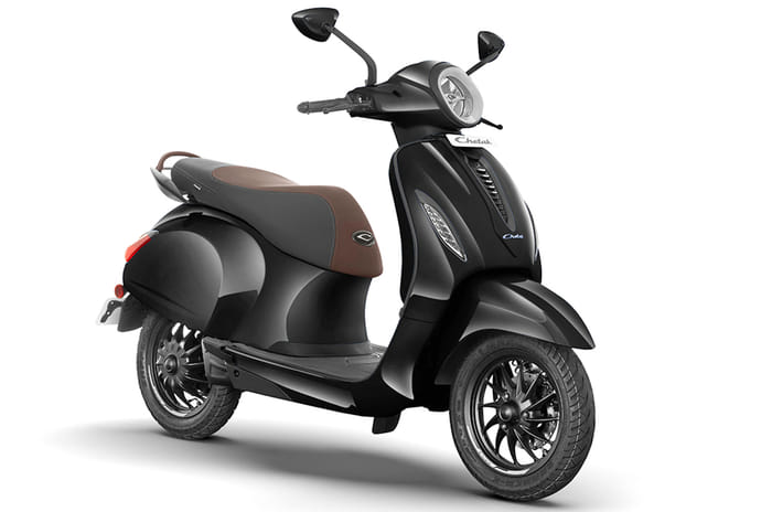 Bajaj Chetak price, updated Premium variant, range, battery, charging ...