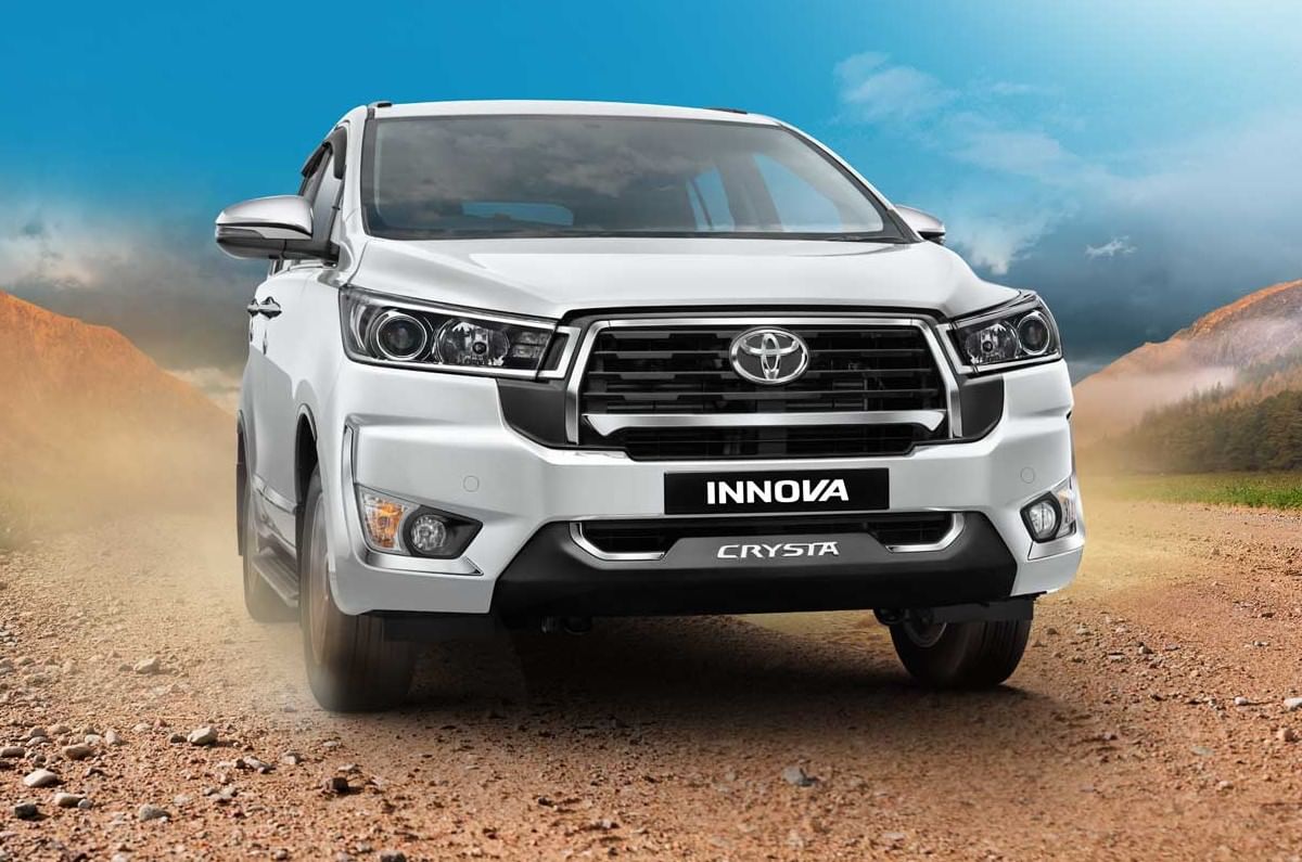 Toyota Innova Crysta price, Innova Crysta interior, engine details ...
