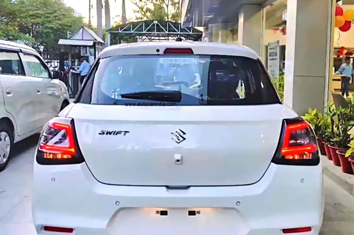 Maruti Swift 2024 White
