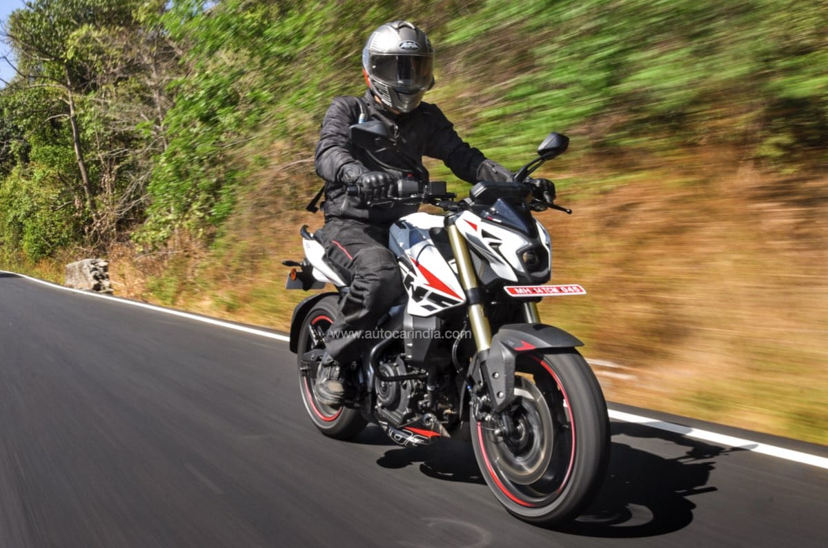 bajaj pulsar 400, pulsar 400 ns, review, features, performance ...