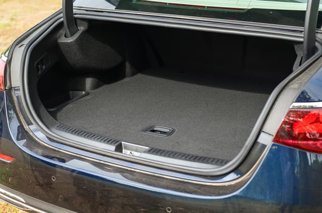 BYD eMax 7, review, price in India, performance, range, charging ...