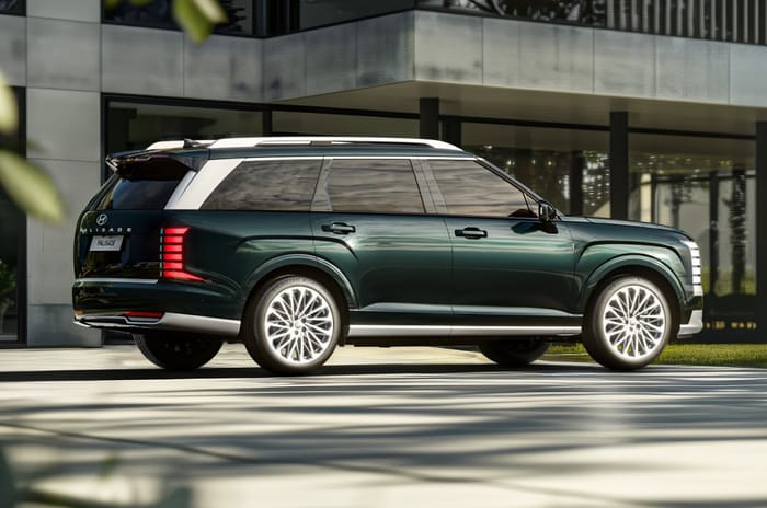 Hyundai Palisade next gen revealed, Range Rover design, hybrid engine ...