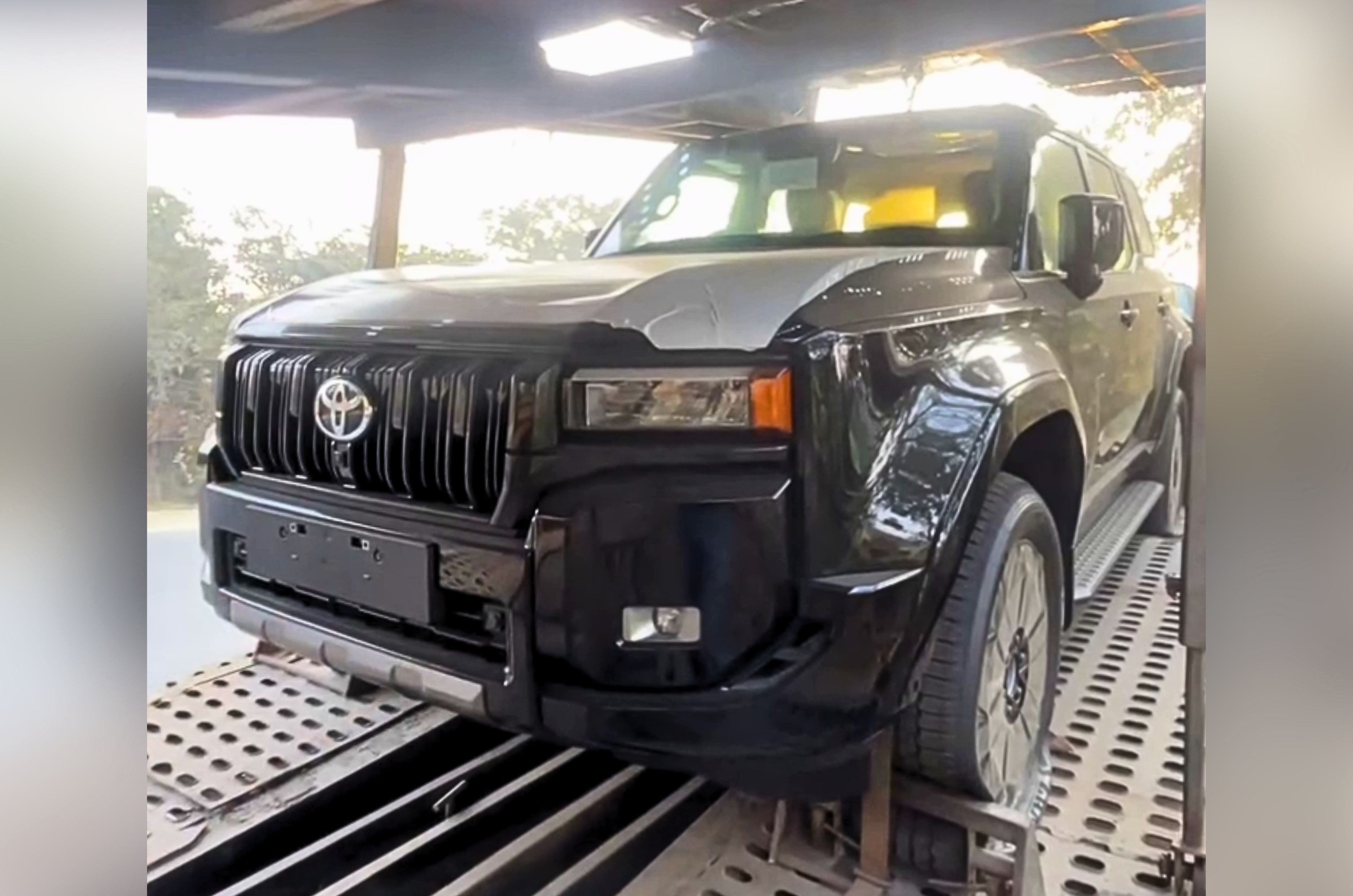 Toyota Land Cruiser Prado spied in India, launch, new design, hybrid engine, performance, price ...