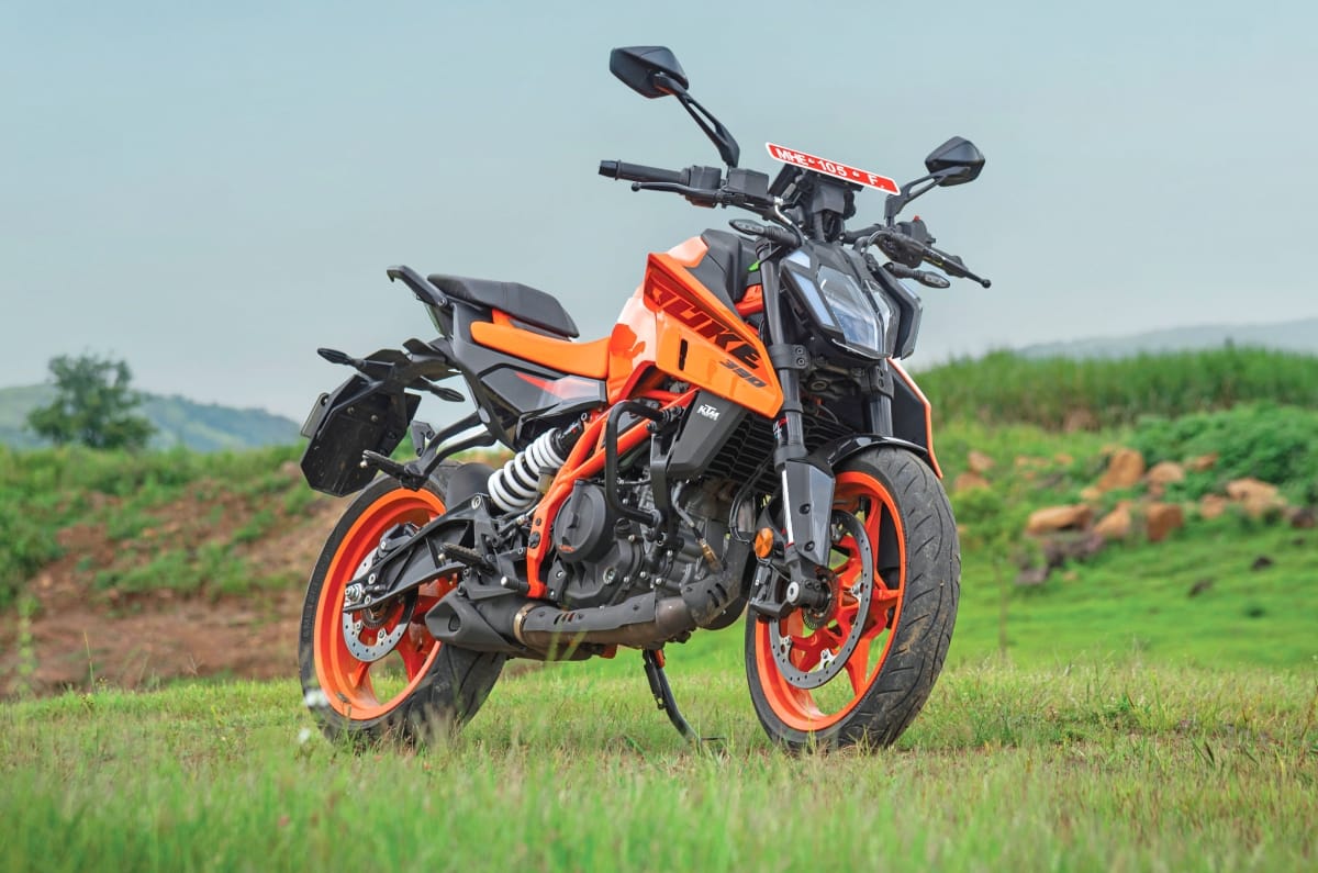 KTM 390 Duke price slashed by Rs 18,000, now costs Rs 2.95 lakh ...