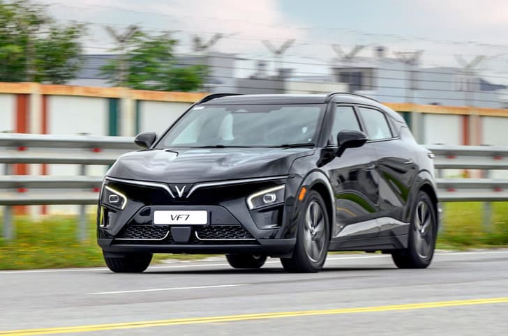 2025 Vinfast VF7 review: 350hp AWD EV with a spacious back seat ...