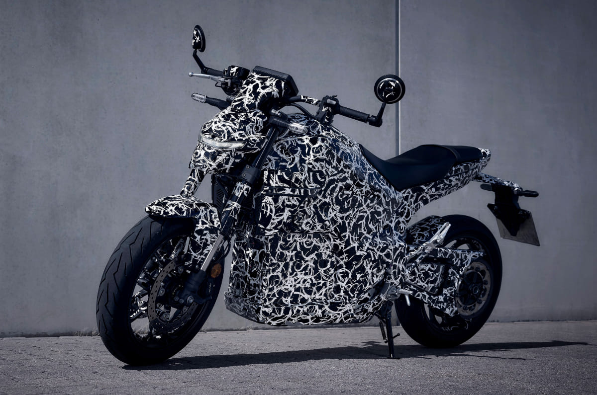 Honda’s first full-sized electric motorcycle undergoes testing in ...