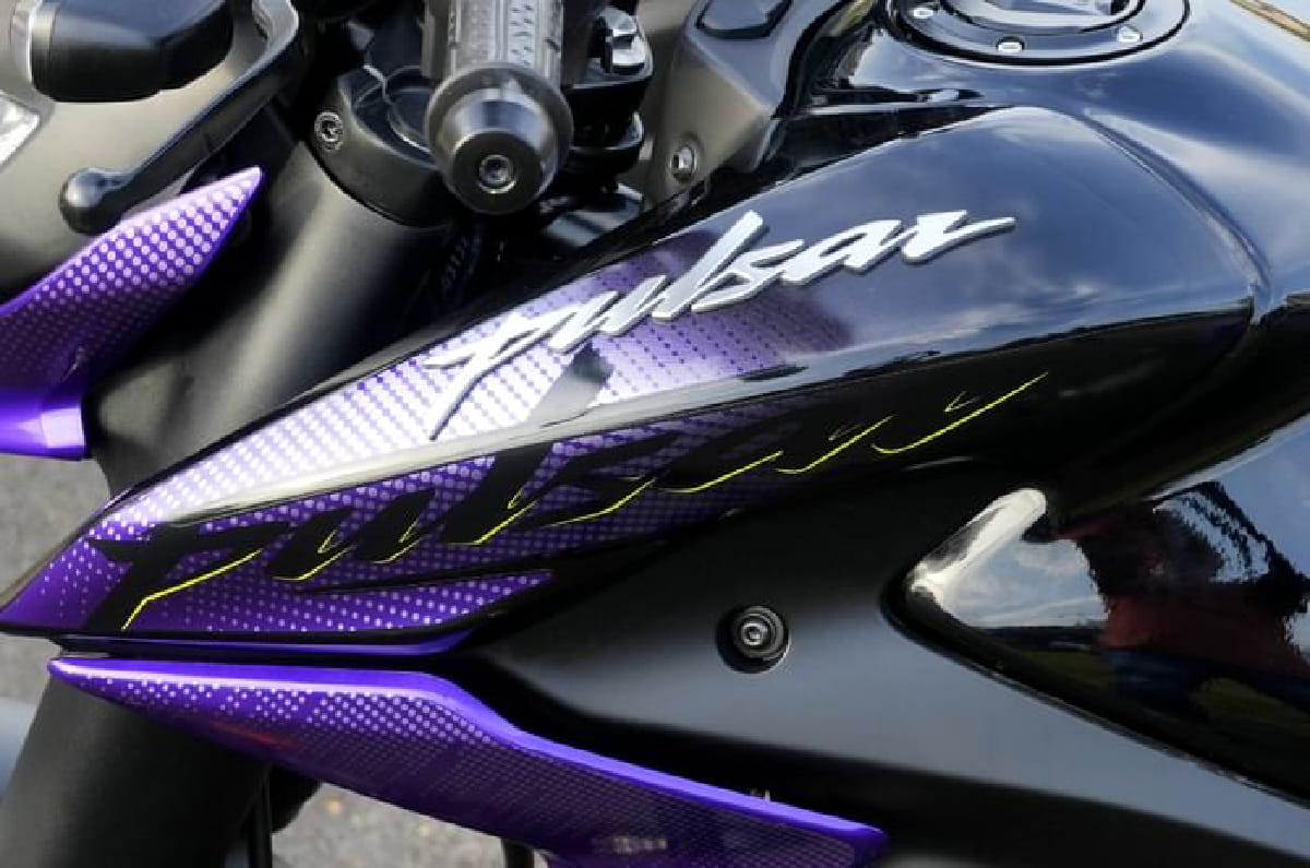 Bajaj Pulsar price reduced by up to Rs 23,467 with festive discount ...