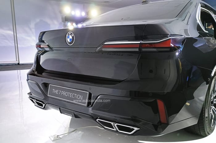 BMW 7 Series price; 7 Series Protection, G73 interior, features ...