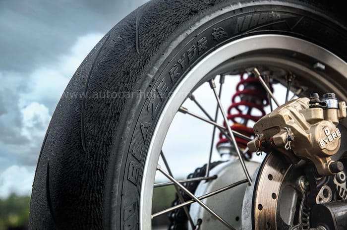 2022 Royal Enfield Continental GT-R 650 race bike: riding impressions ...