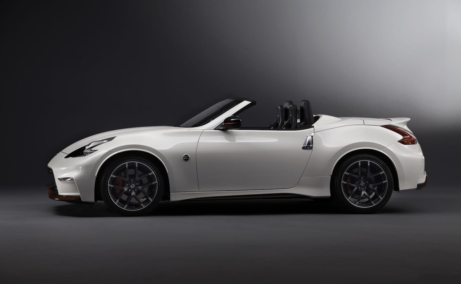 Nissan 370Z NISMO Roadster concept photo gallery | Autocar India
