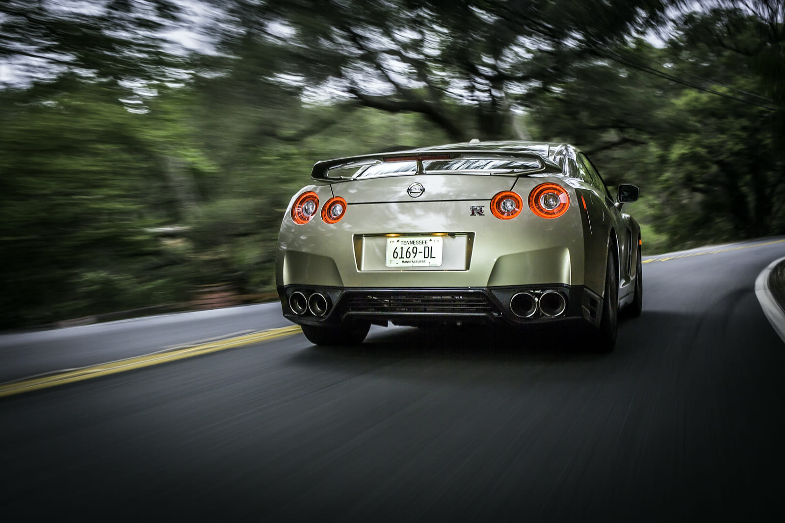 2016 Nissan GT-R 45th Anniversary Gold Edition | Autocar India