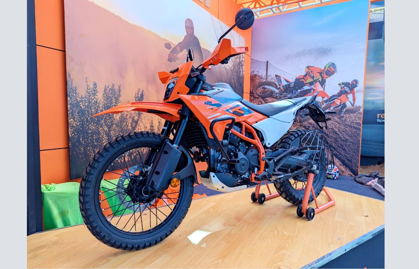 KTM 390 Adventure S, design, features, 390 Enduro R suspension, photo ...