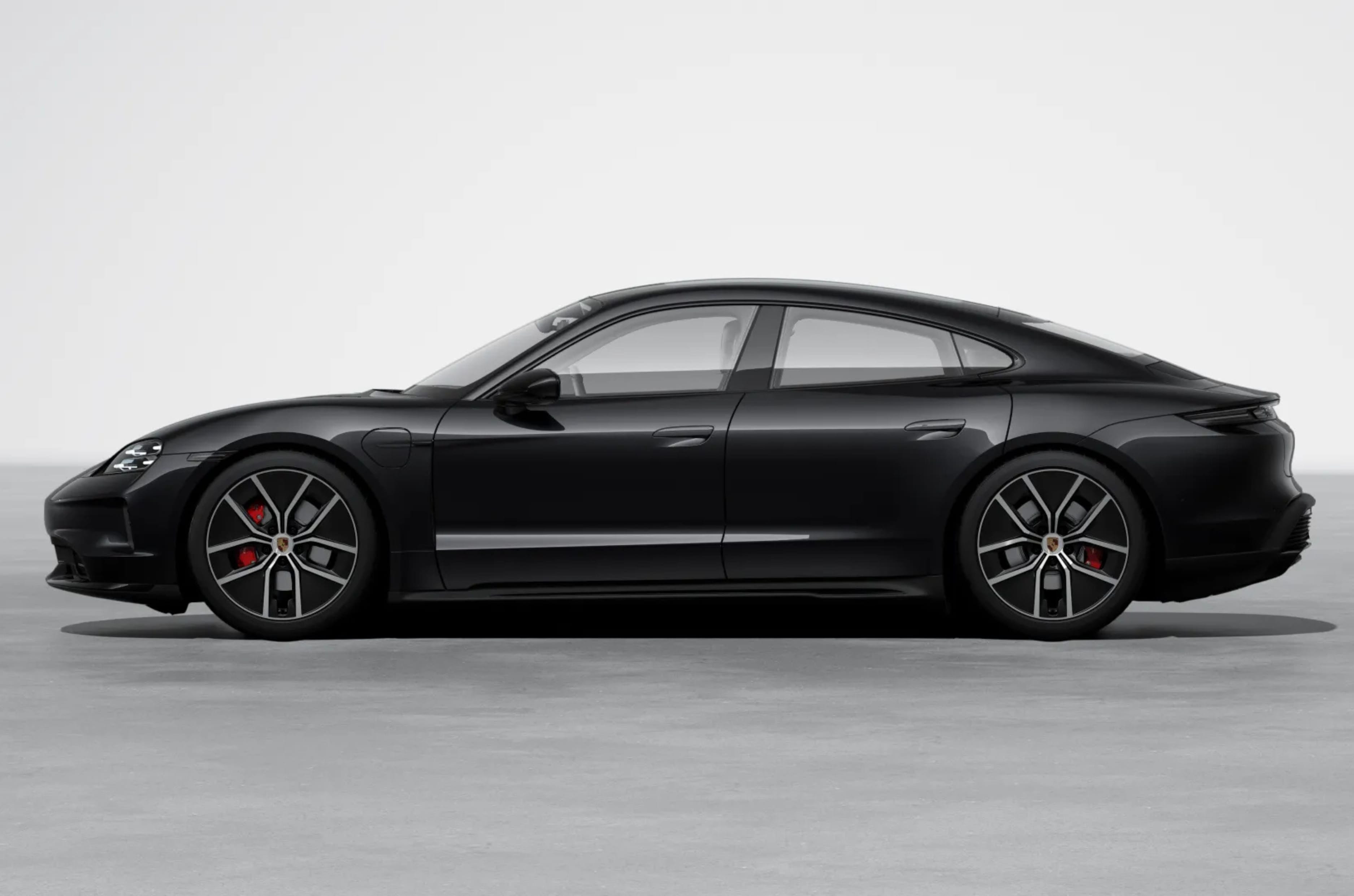 Porsche Taycan 4S Black Edition exterior and interior image gallery ...
