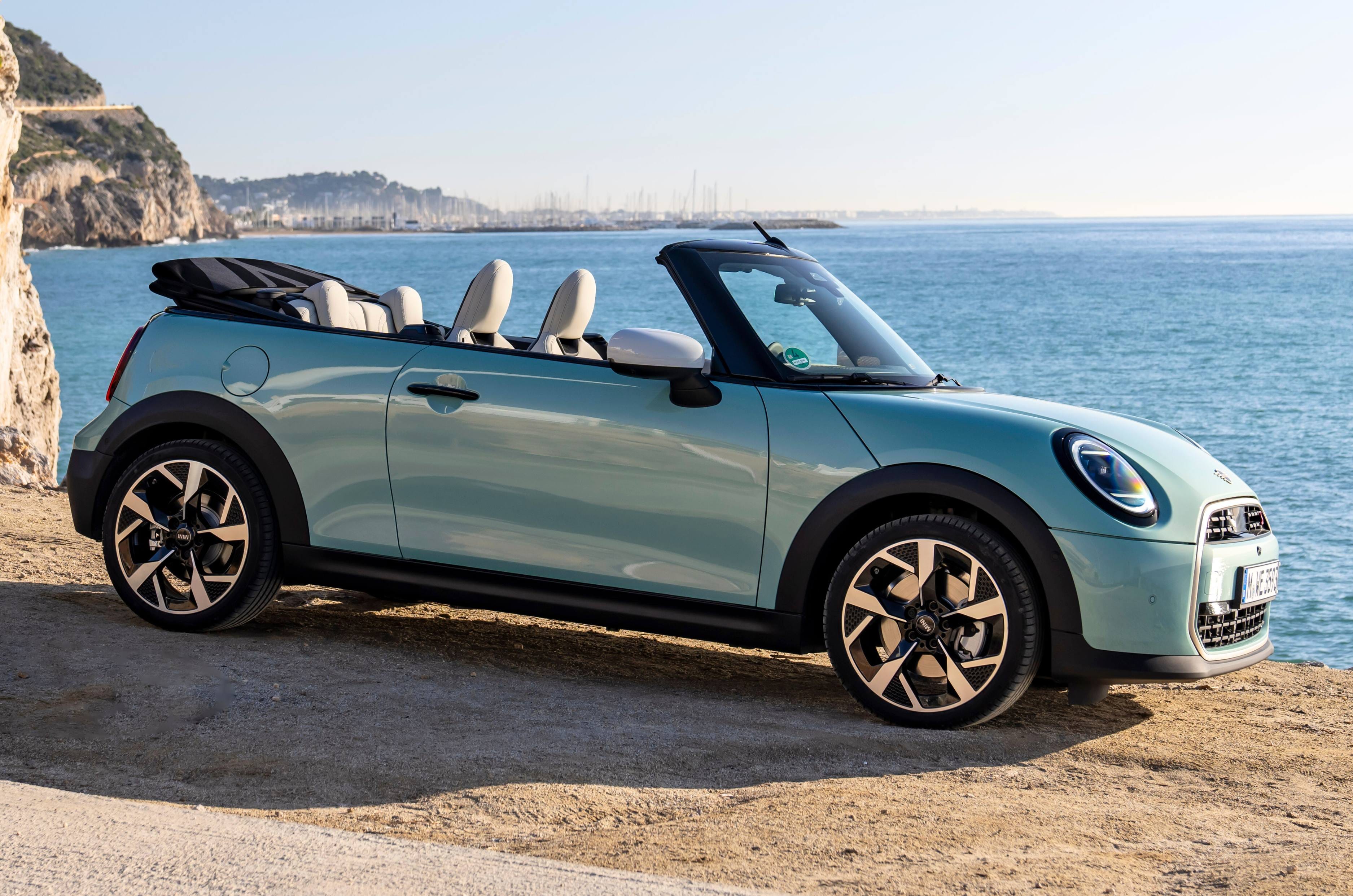 2025 Mini Cooper Convertible image gallery | Autocar India