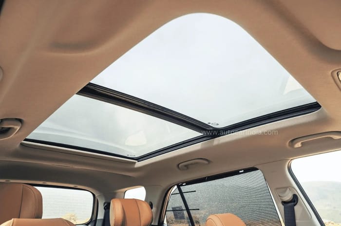 Hyundai Alcazar diesel with panoramic sunroof launched at Rs 17.87 lakh ...