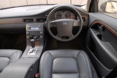 Volvo S80 D-5 (Old) - Performance | Autocar India