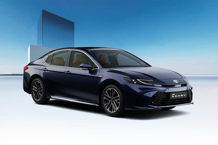 Toyota Camry Dark Blue – Check Dark Blue Price & Images | Autocar India